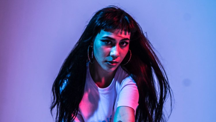 Lee Eye | Radiónica