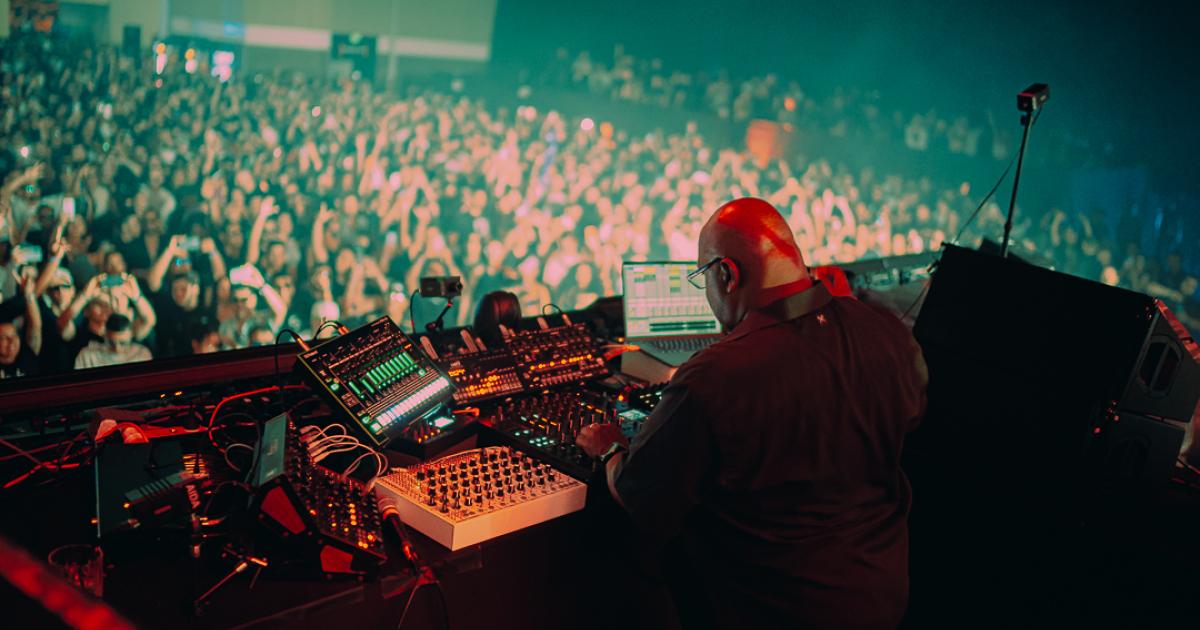 Carl Cox vuelve a Cali: Elemental Fest 2025
