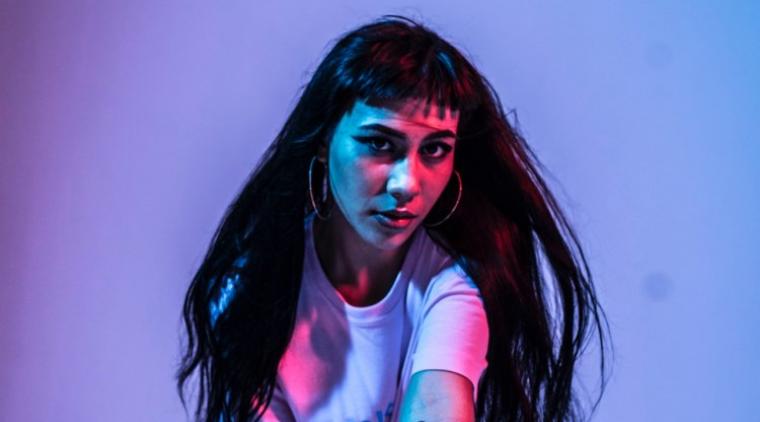 Lee Eye | Radiónica